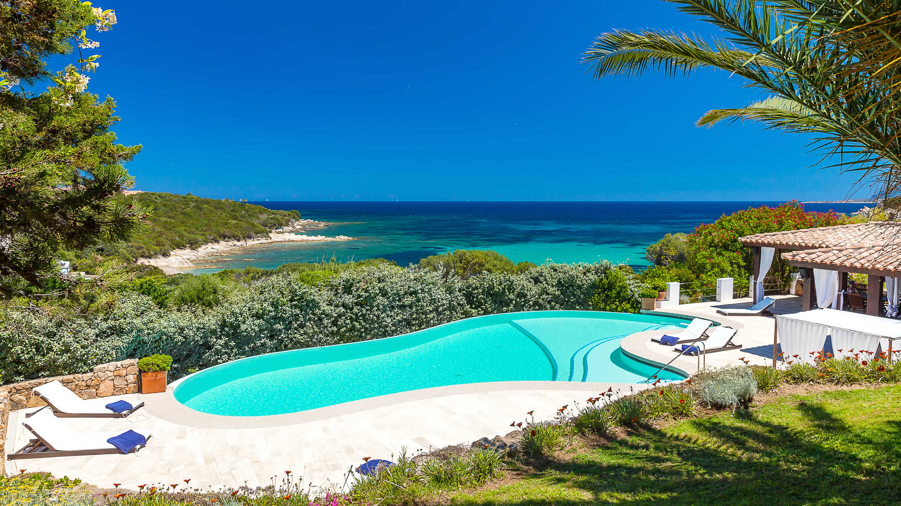 Villa Ippocampo, Sardinia — 6 beds for 12 guests - Le Collectionist