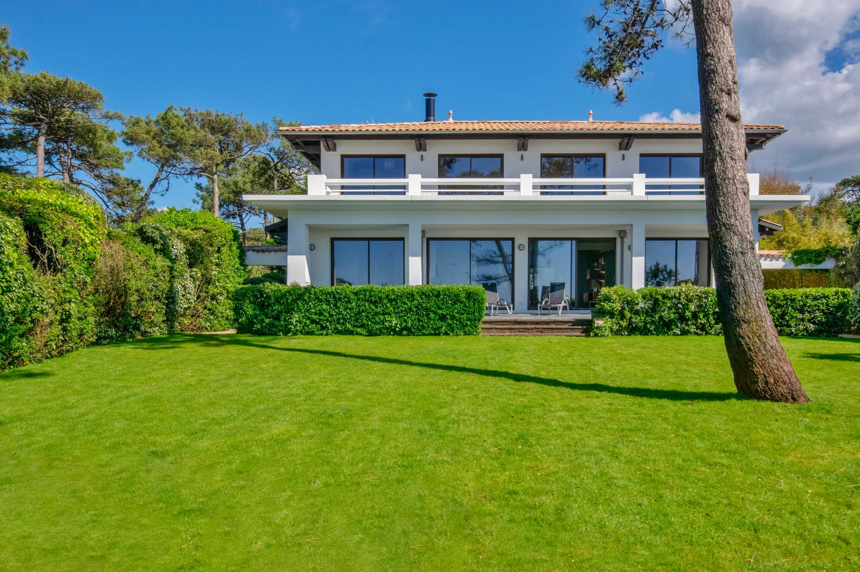 Villa Méhari, Pyla-sur-Mer — 7 beds for 14 guests - Le Collectionist