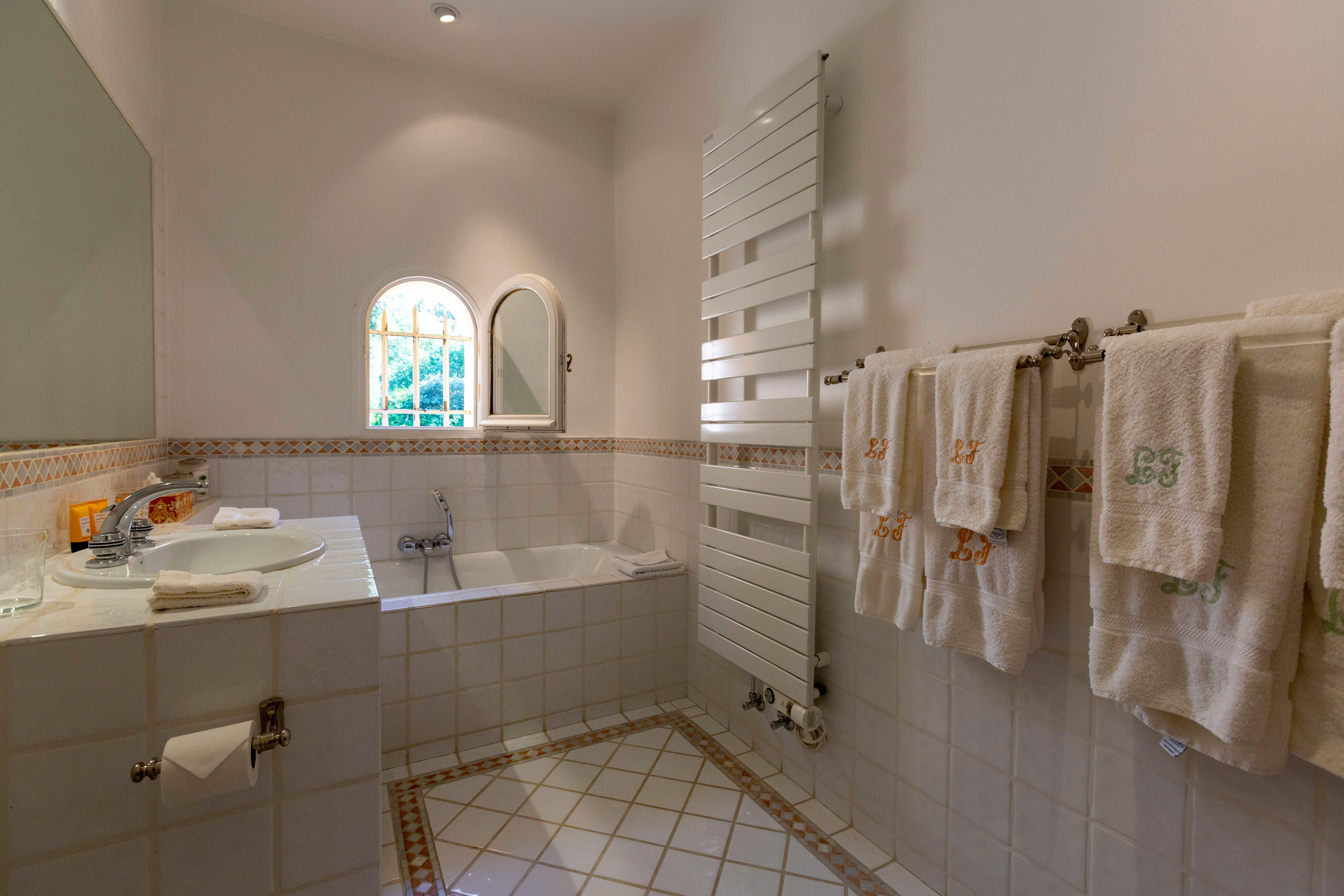Villa Classica in Aix-en-Provence & surroundings | Le Collectionist