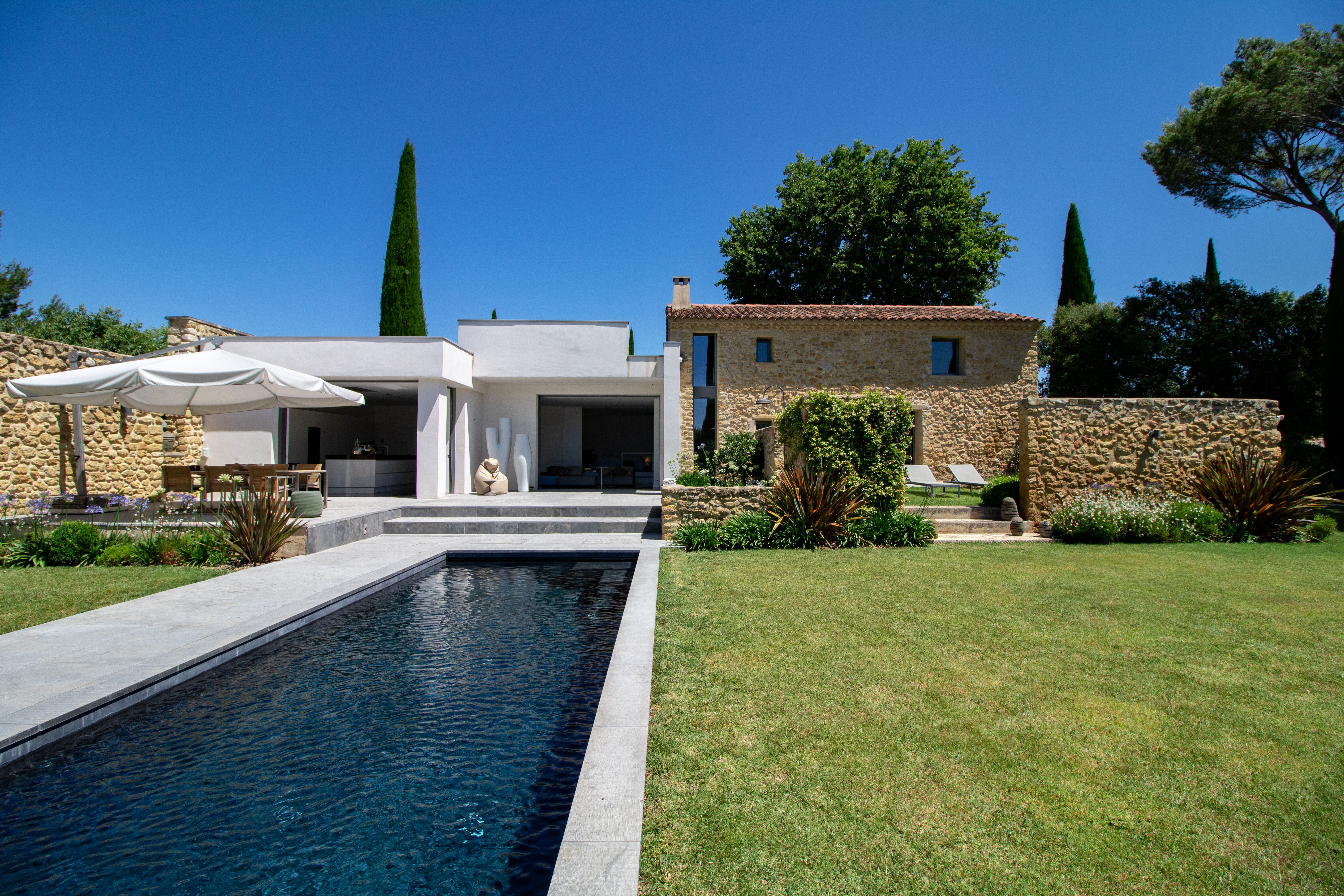 Explorez nos locations des maisons de luxe en Provence | Le Collectionist
