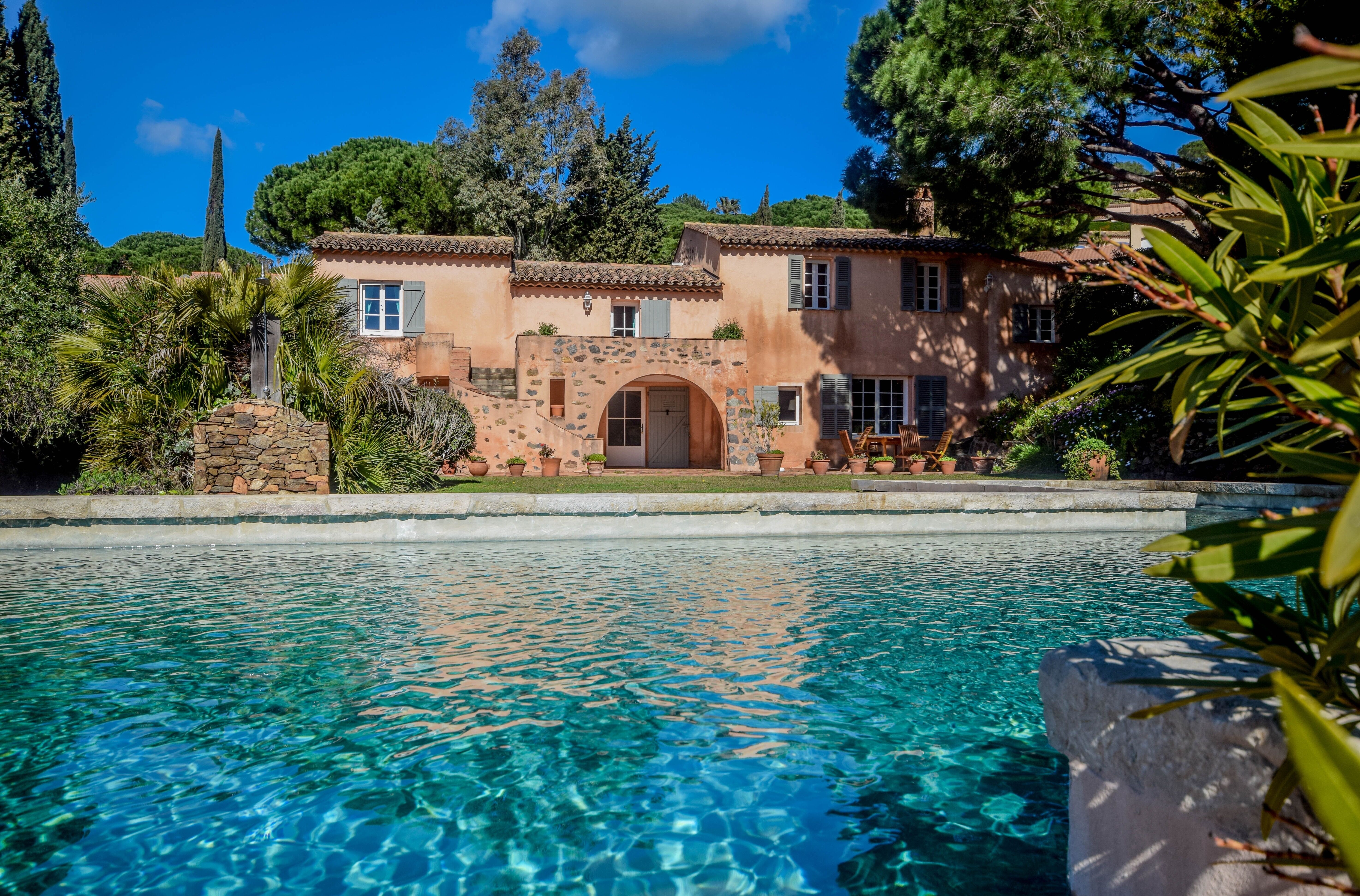Luxury villa Rentals Sainte-Maxime | Le Collectionist