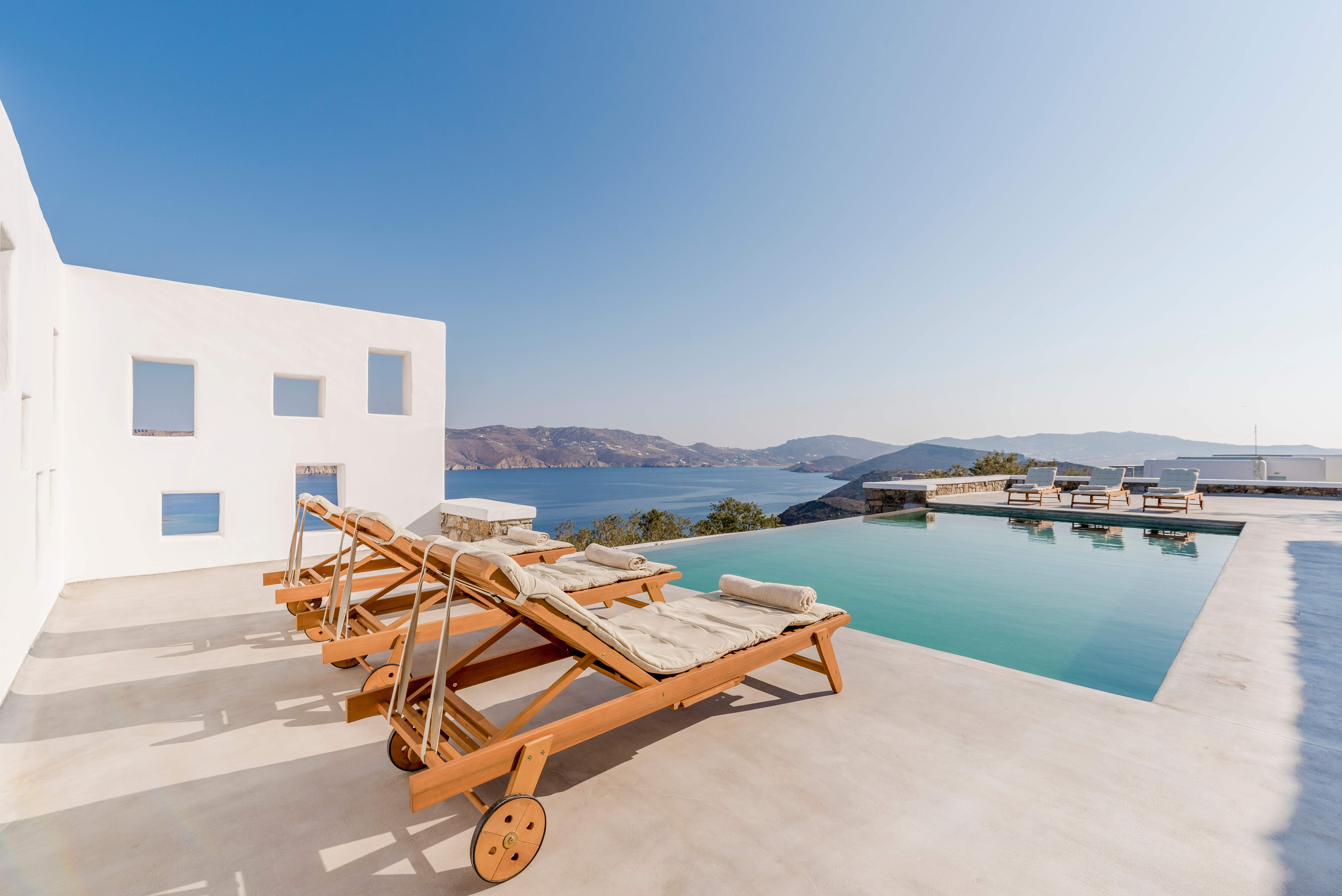 Villa Nisos in Mykonos - Le Collectionist