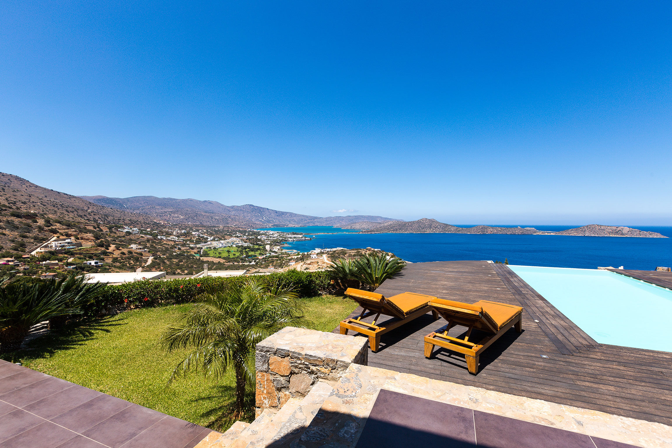 Luxury villa Rentals Crete | Le Collectionist