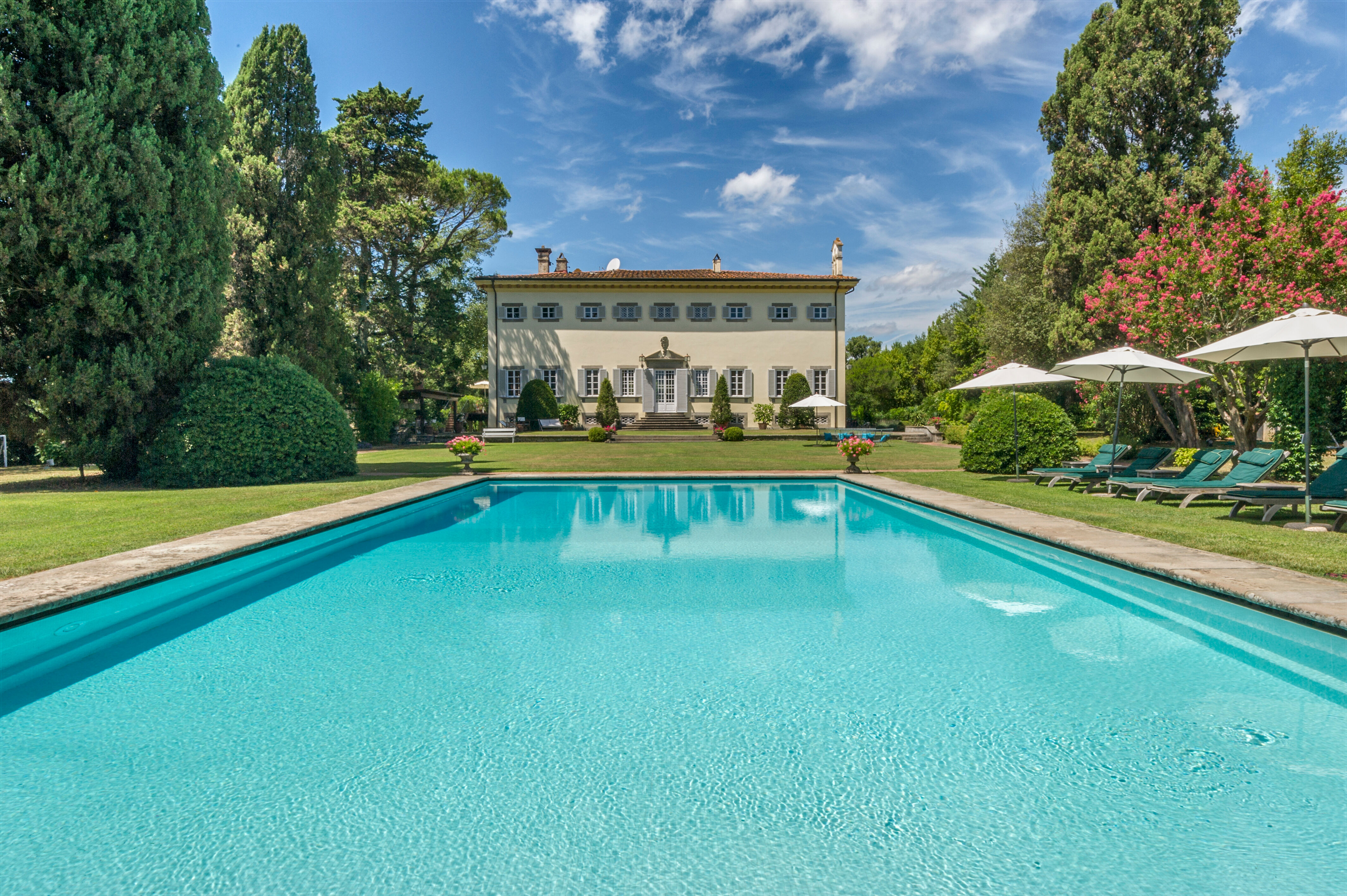 Luxury villa Rentals Province of Lucca | Le Collectionist